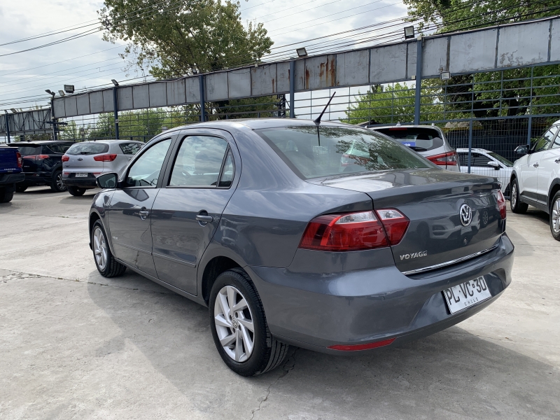 volkswagen VOYAGE HIGHLINE 1.6 2021, 54.000KM. - Automotora José Luis Jara